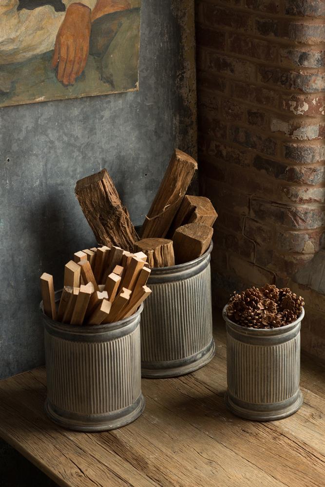 Vagabond Vintage Metal Ribbed Dolly Risers - Set of 3 – Modish Store